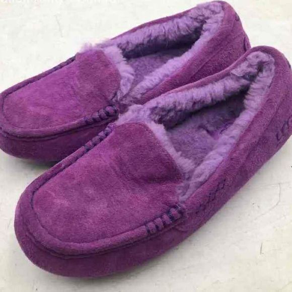 UGG | Shoes | Ugg Purple Fuzzy Fur Moccasin Loafer Flats Or Slippers ...
